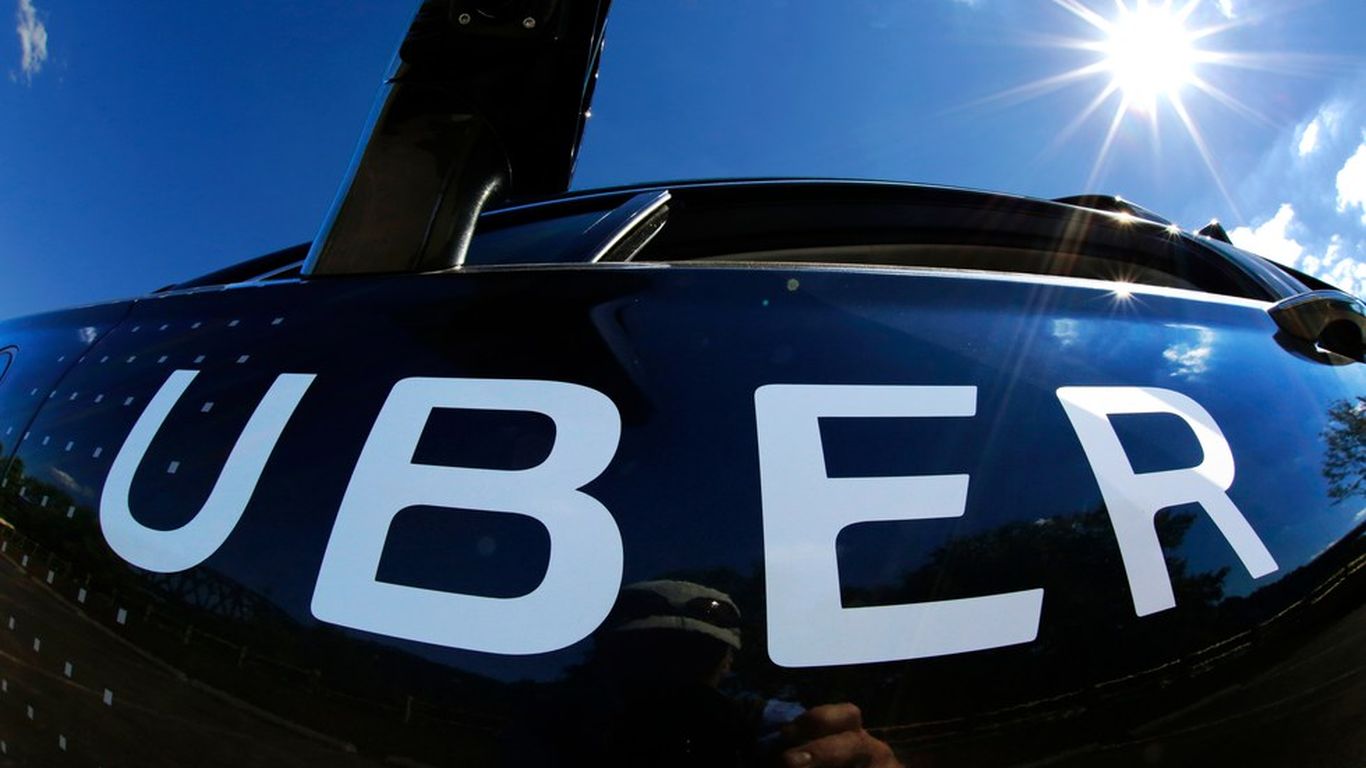 London Uber drivers must go electric by 2020