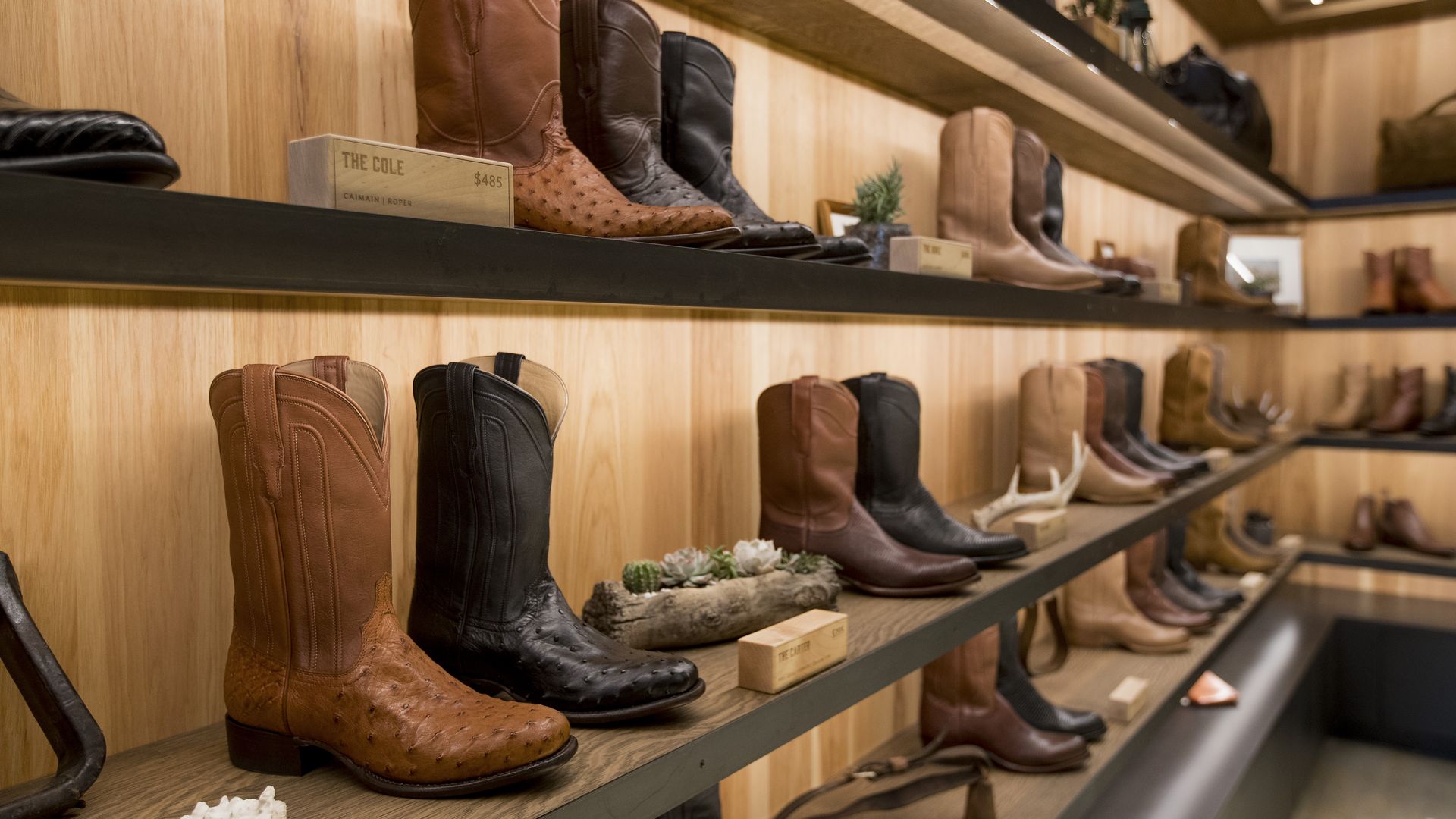 Western boot brand Tecovas opening new San Antonio store on Broadway ...