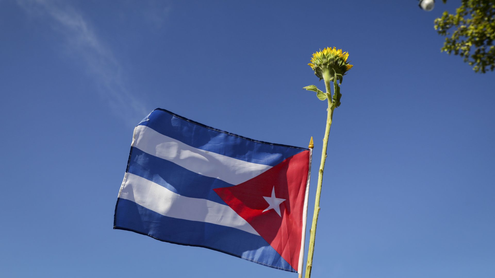 U.S. releases top Cuba spy from prison after 20 years