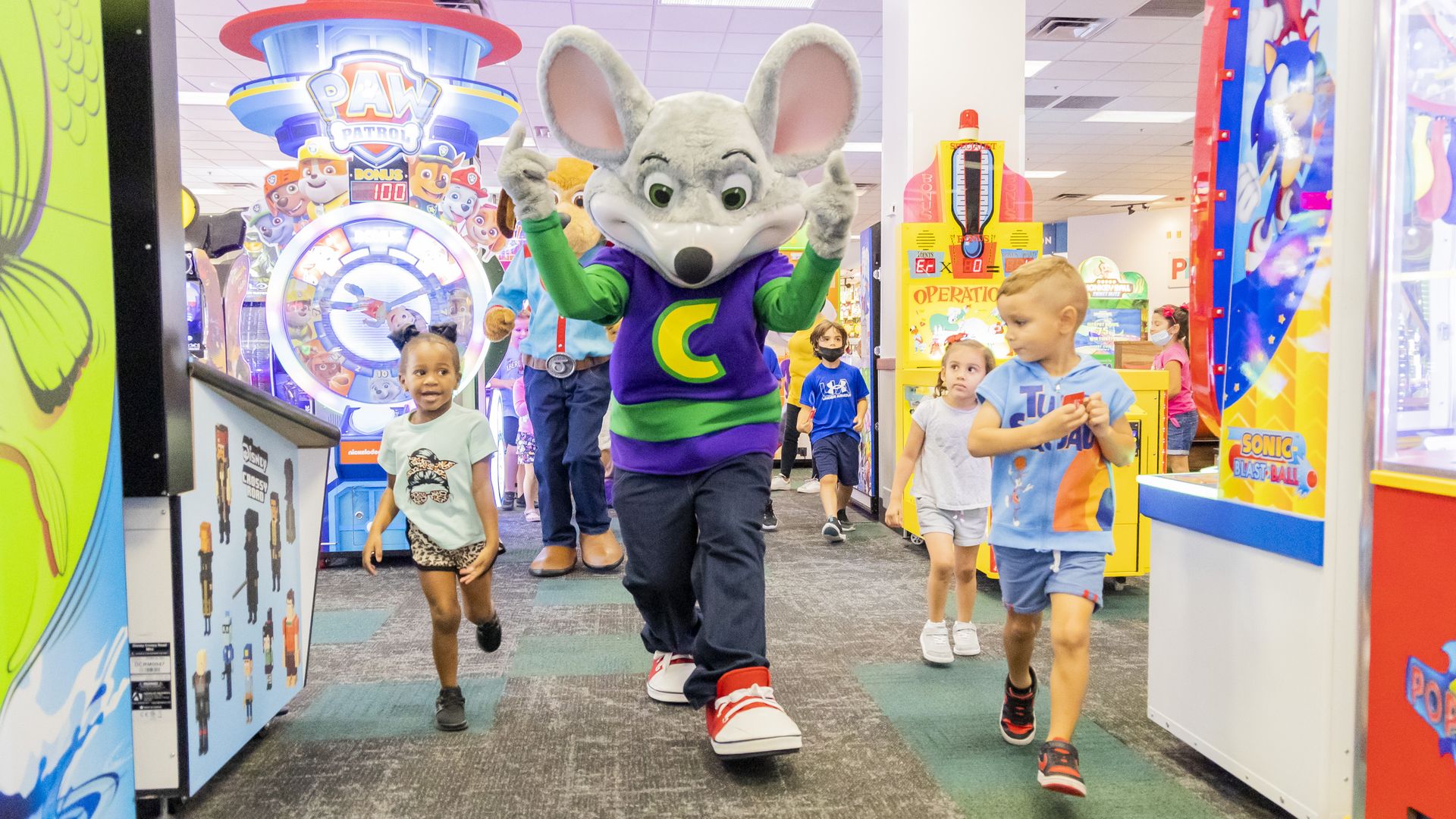 Chuck E. Cheese rebounds with subscription service, trampolines