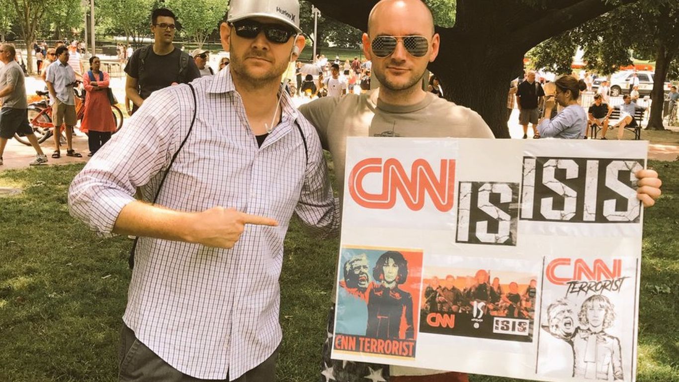 Michael Flynn Jr. reportedly drawn into Russia investigation