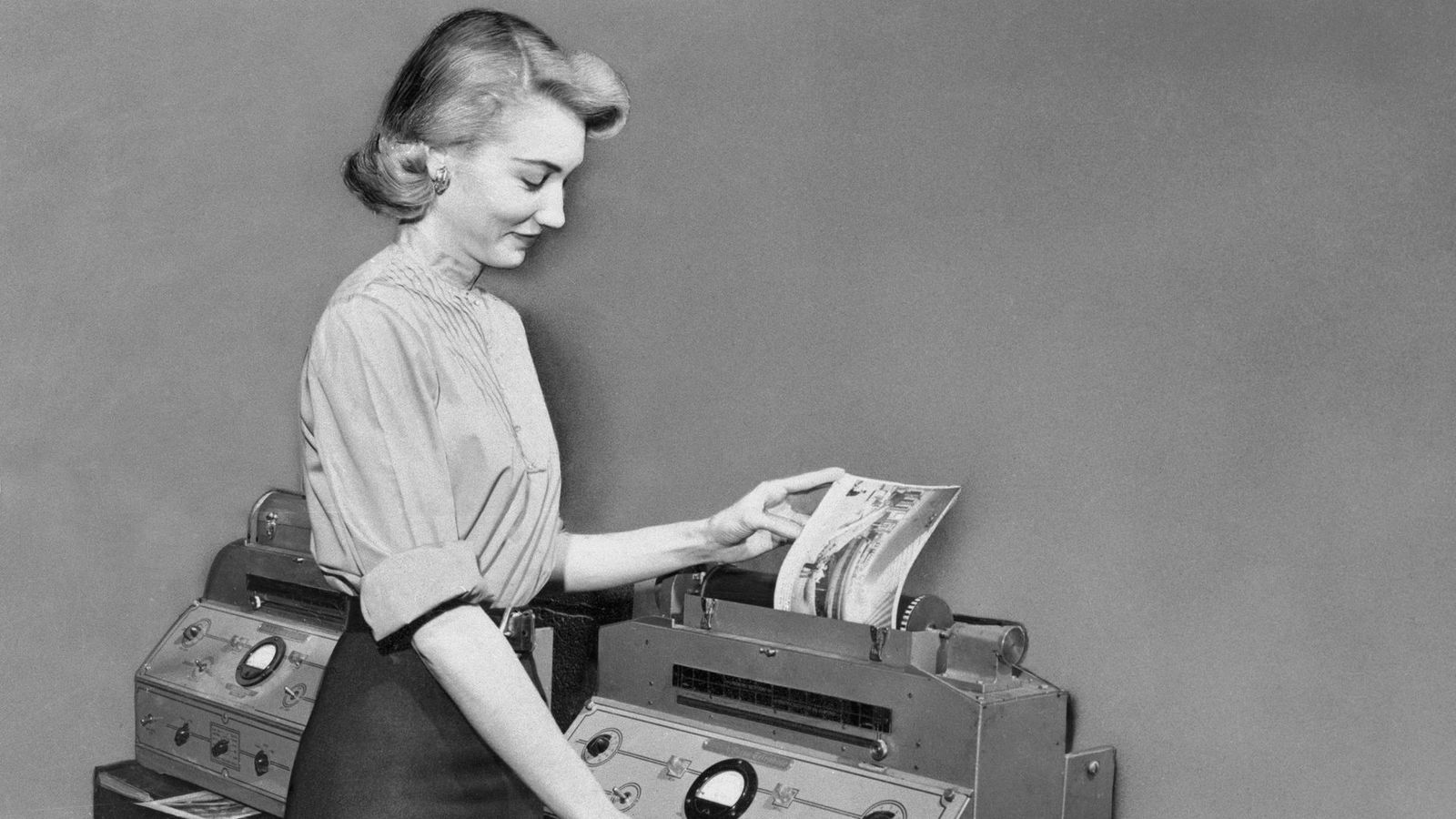 U.K.'s National Health Service bans fax machines