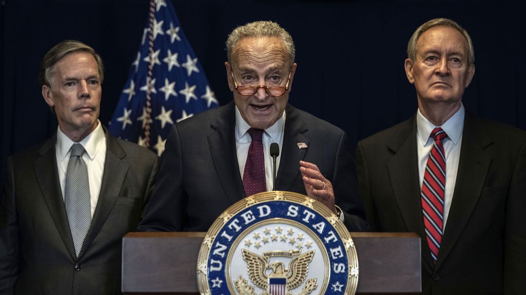 Israel-Hamas: Chuck Schumer to lead bipartisan Senate visit and meet ...