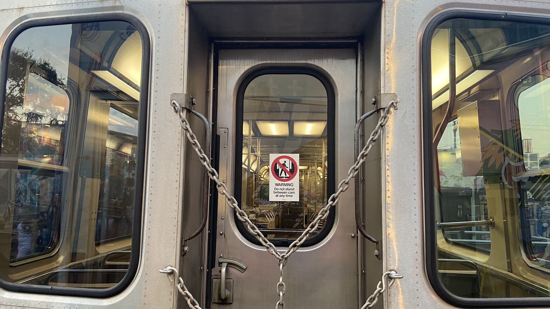 📸 Where in Miami is Martin? - Axios Miami