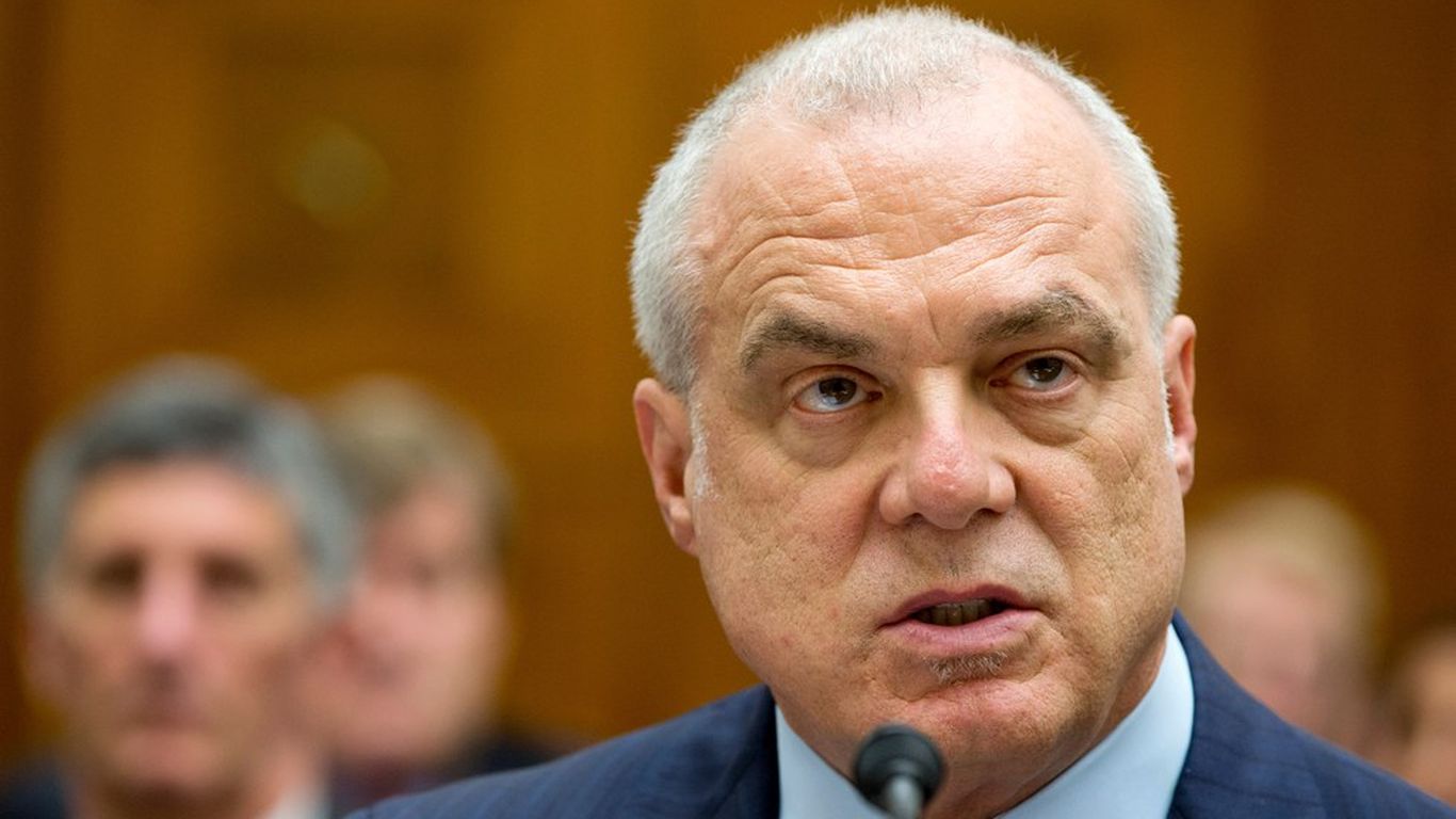 Aetna CEO could make $500 million from CVS merger