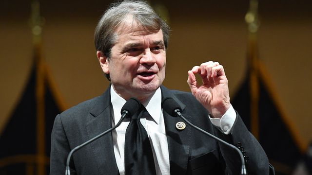 Illinois Rep. Mike Quigley calls for President Biden to step down from ...