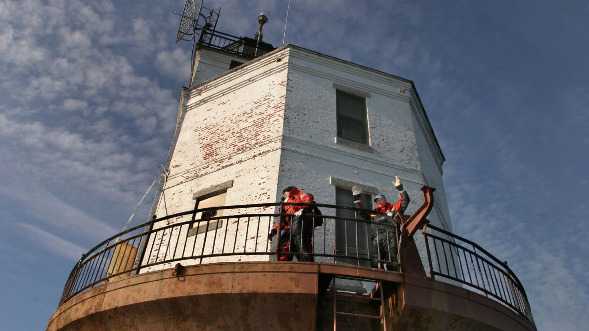 You can live in this lighthouse in the Chesapeake Bay - Axios Richmond