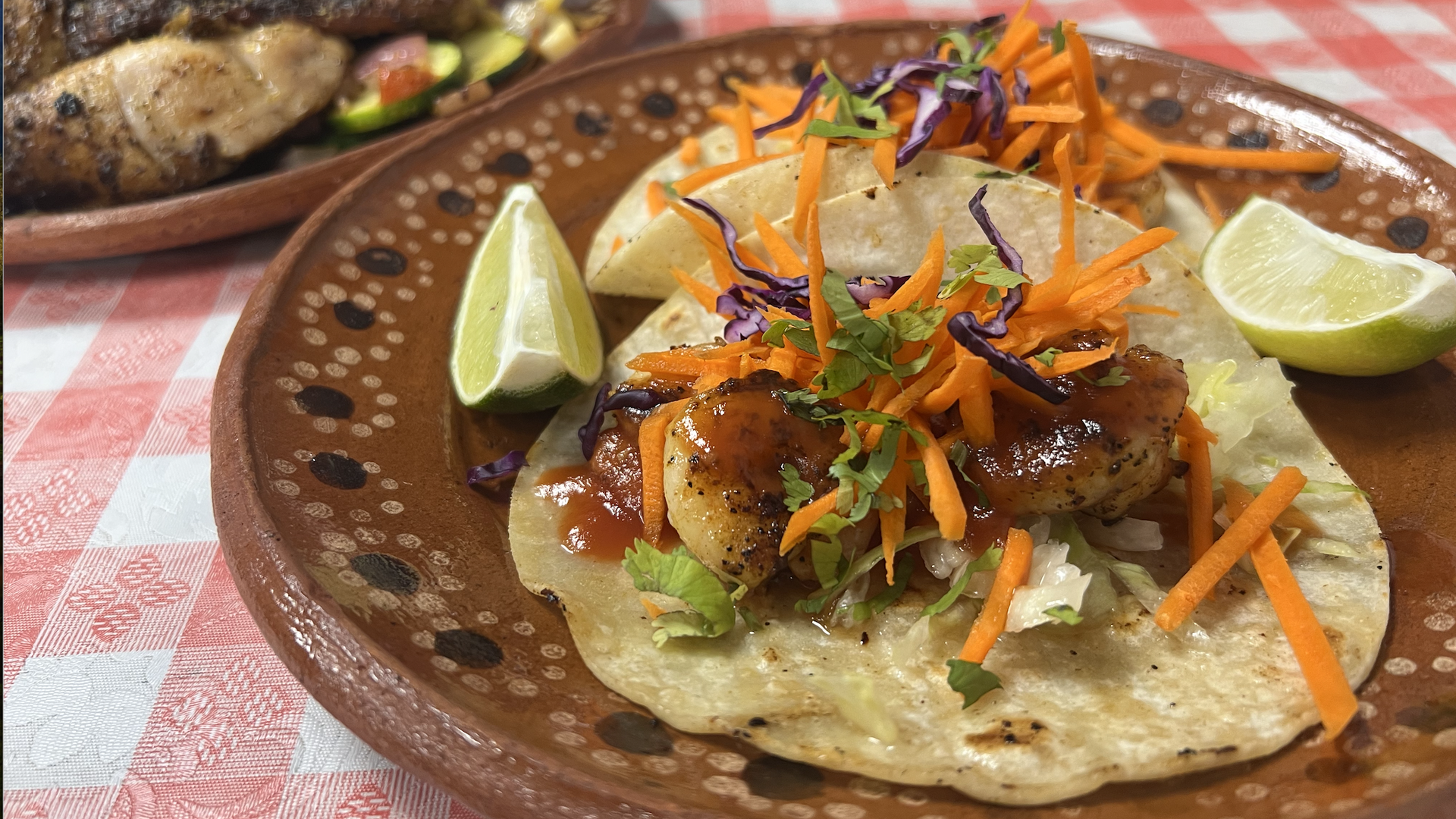 One taco to go: Fireside Chicken and Tacos - Axios Dallas