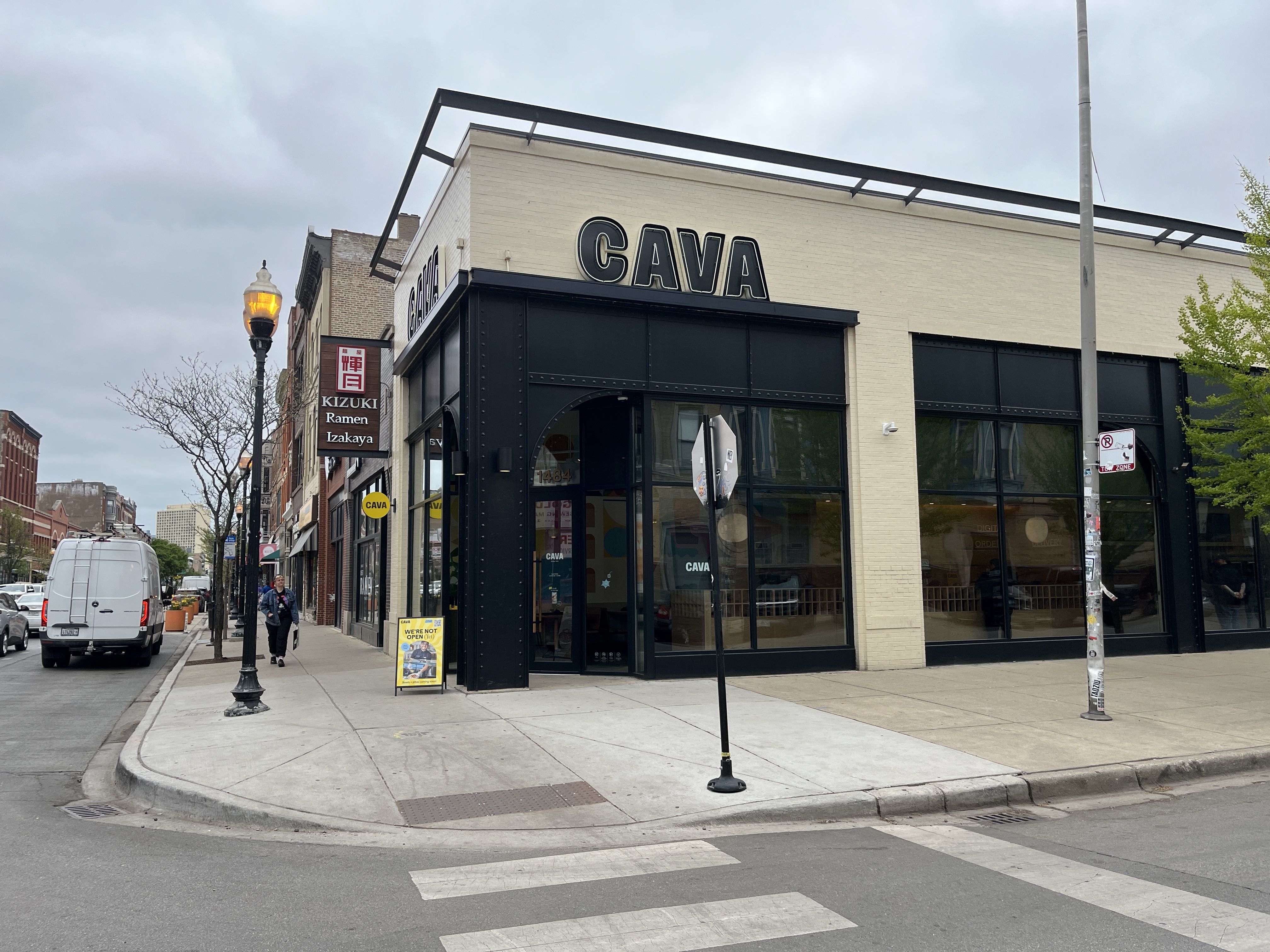 Hot new Chicago restaurants: Bar La Rue, Doner 97 and more - Axios Chicago