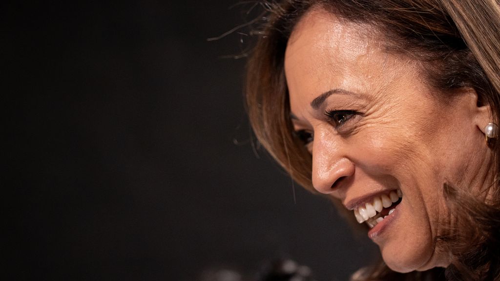 Inside Kamala Harris' DC life: Where the VP hangs out - Axios ...