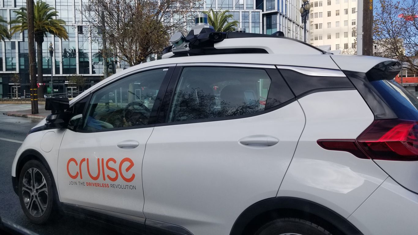 Self-driving car company Cruise gets $1 billion in new investment ...