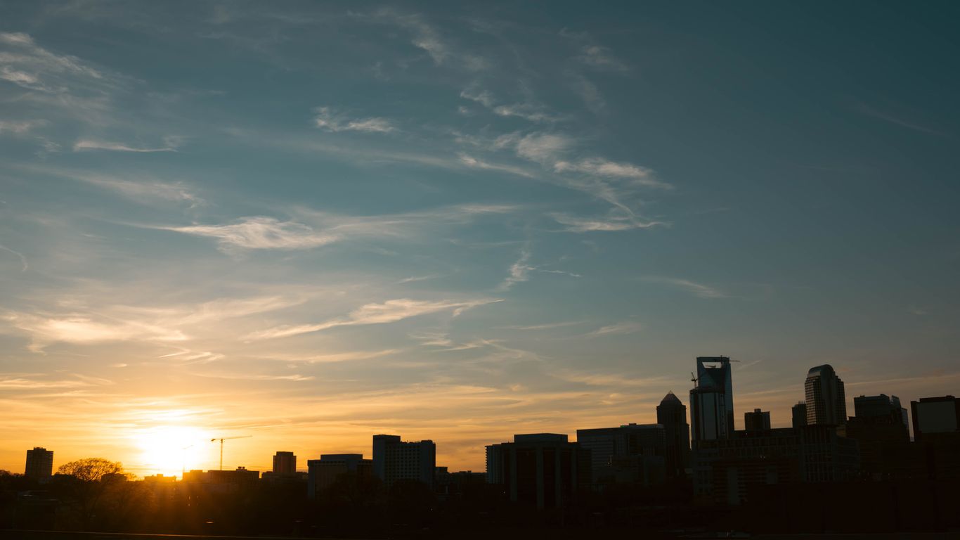 Three generations of Charlotteans turn to the same doctor for glaucoma care
