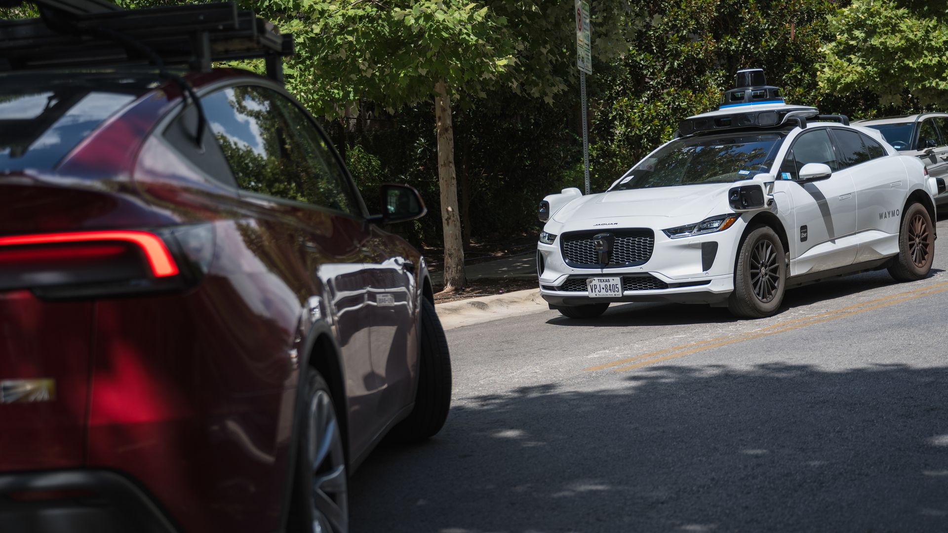 Waymo expands in Austin - Axios Austin