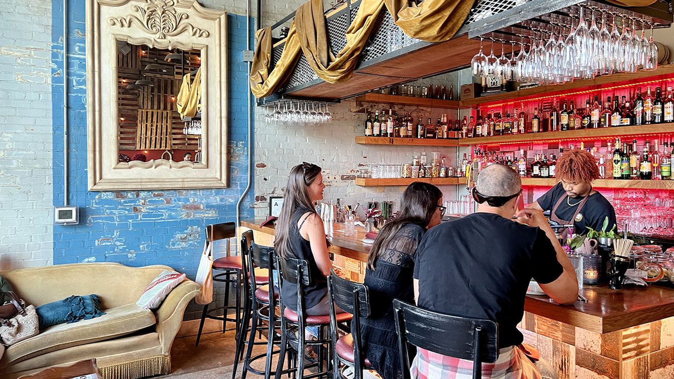 Laura Barrero - Journalist Profile - Intelligent Relations