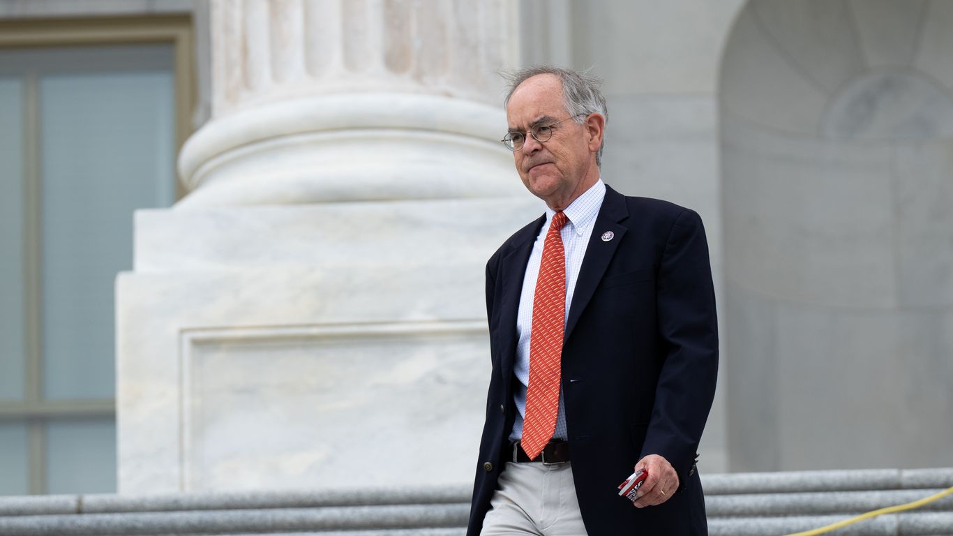 Former Rep. Jim Cooper rallies opposition against Alive Hospice sale ...