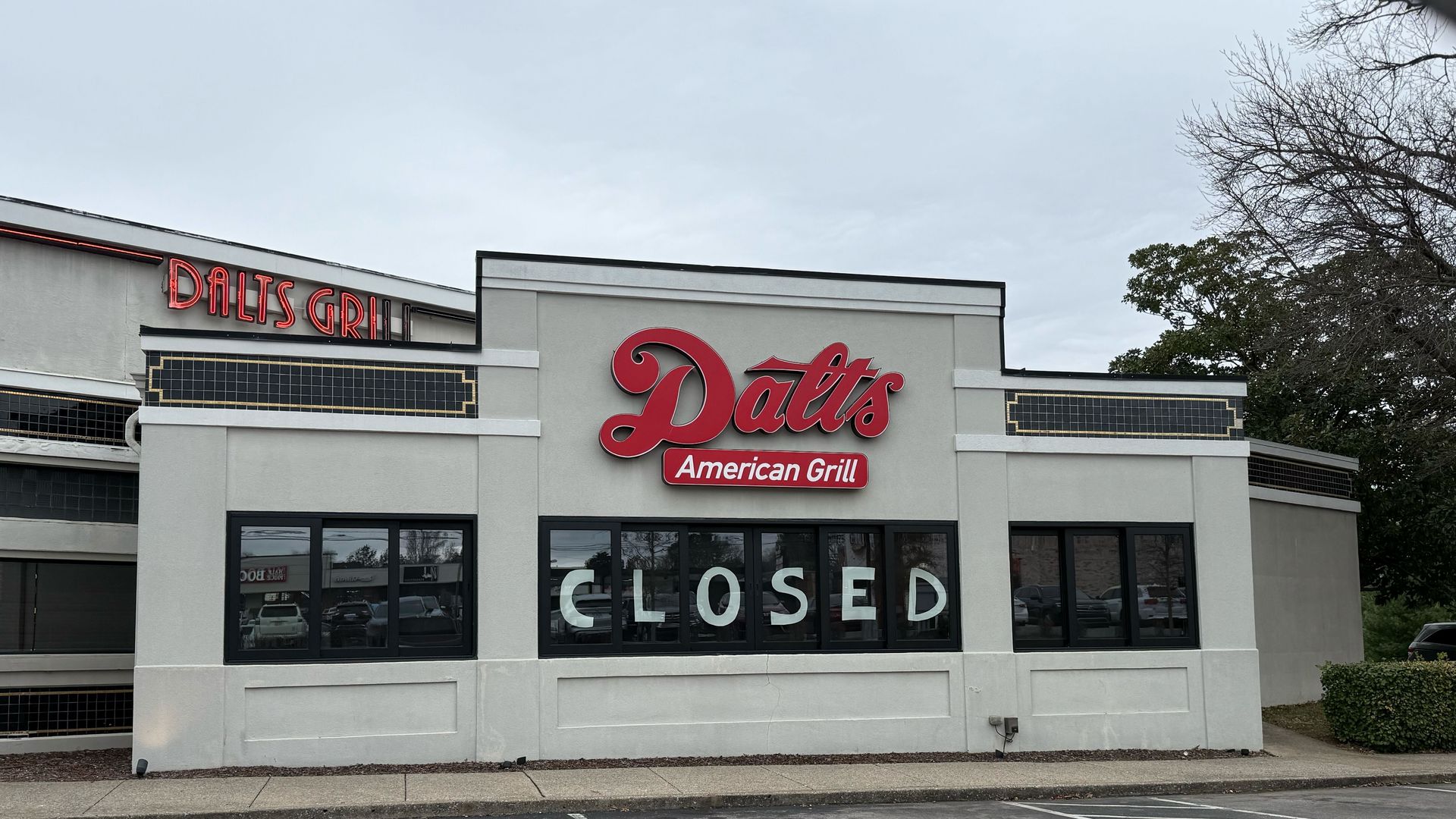 Longtime Nashville restaurant Dalts closes after 45 years - Axios Nashville