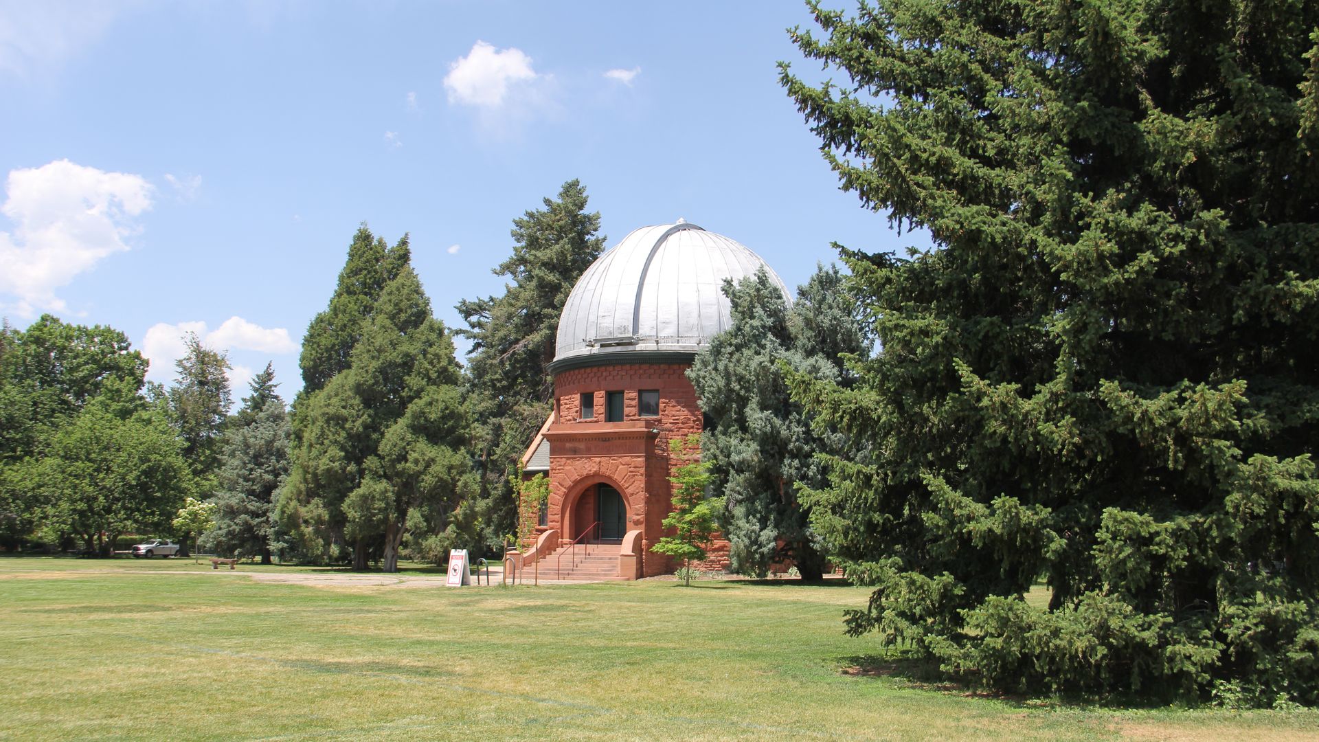 Denver's Observatory Park offers play, picnic space and stargazing ...