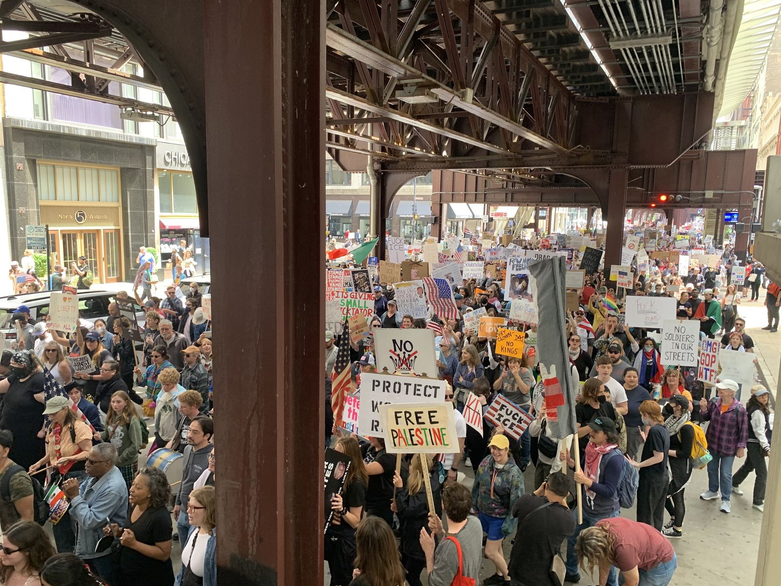 Photos: "No Kings" protests take over downtown Chicago - Axios Chicago