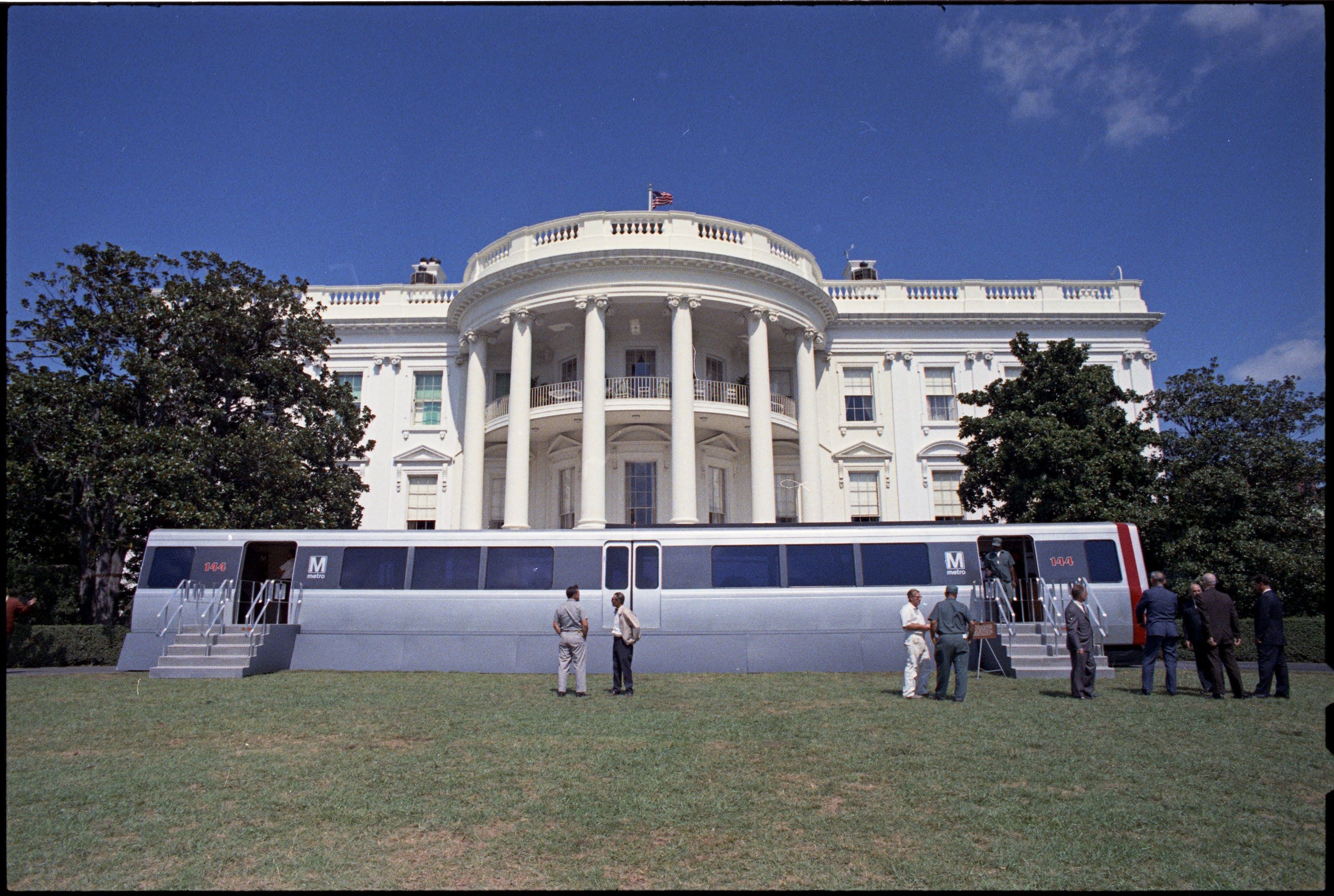 New Metro train car 8000 series on display at National Mall expo ...