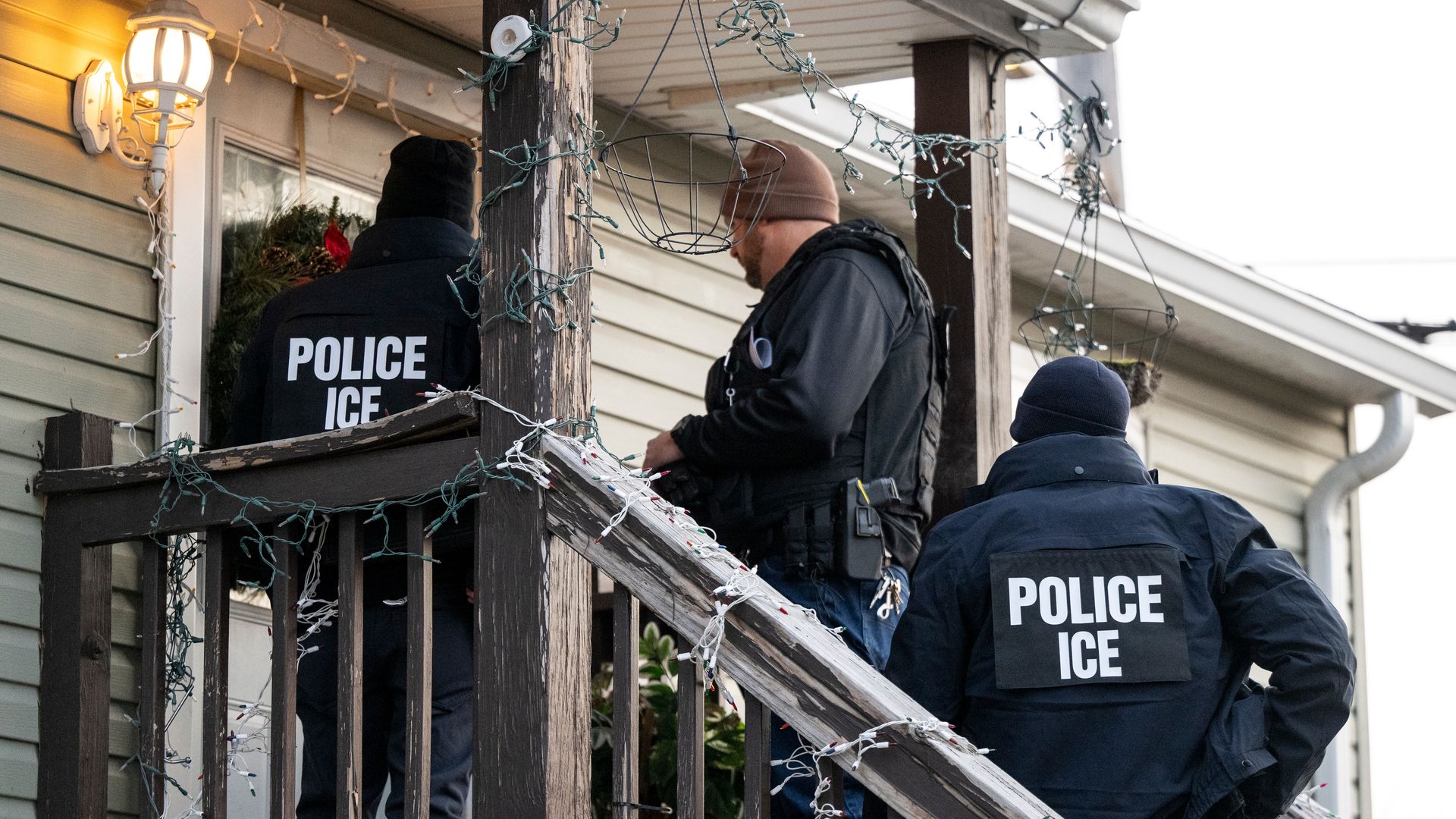 ICE immigration crackdown sees over 3,500 arrests in Trump's first week