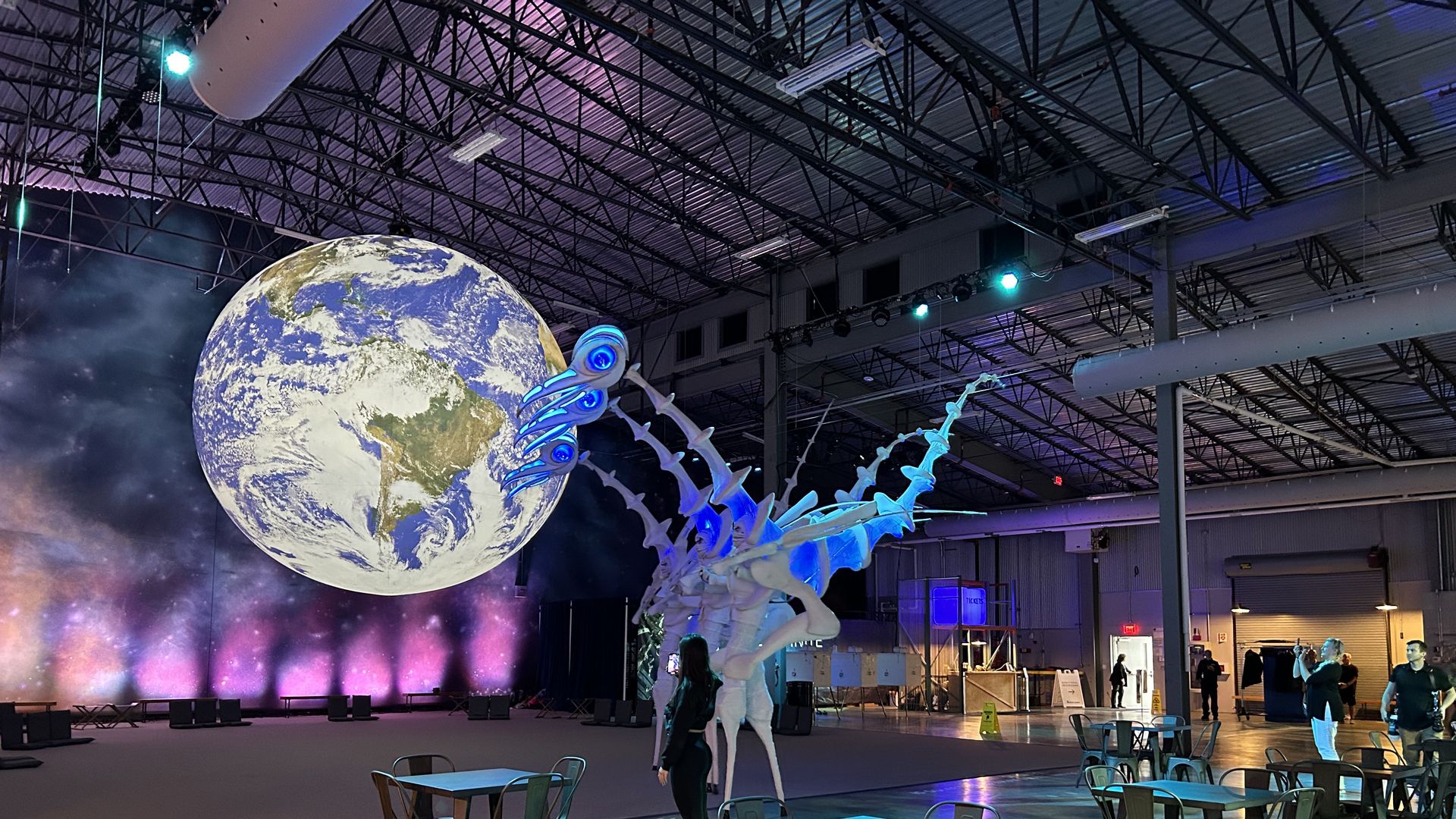 Explore space with Blume Studios’ new virtual reality exhibit - Axios ...