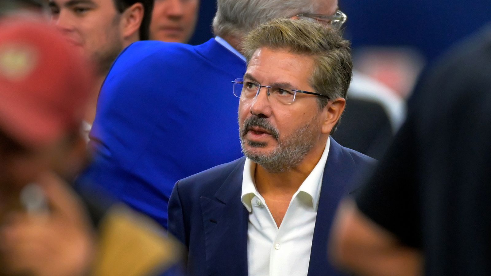 Colts owner says Commanders’ owner Dan Snyder should be removed