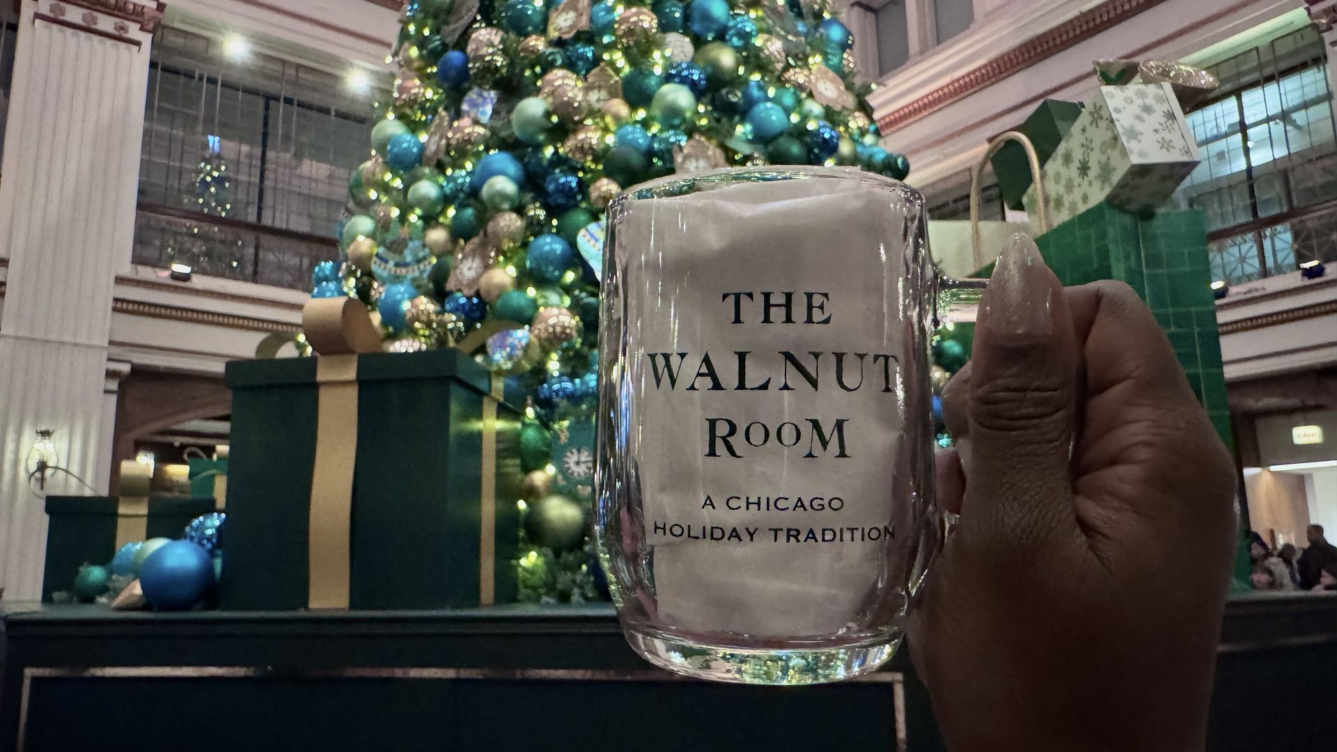 Walnut Room opens 2025 holiday season with new name - Axios Chicago