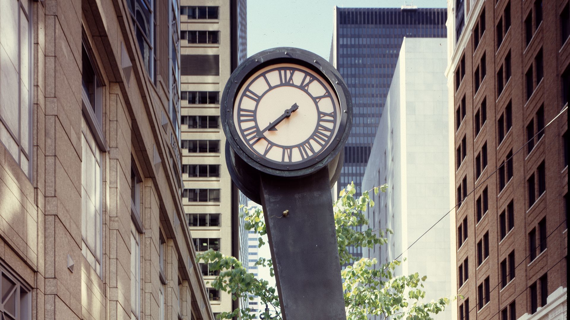 Bill to abolish daylight saving time filed in Washington state - Axios ...