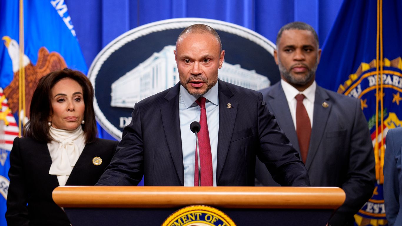 Dan Bongino to resume podcast on Feb. 2