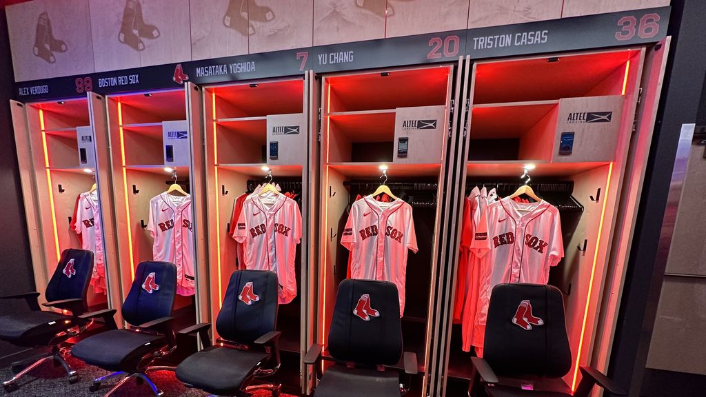 Fenway Park food, drinks, stadium guide 2023 - Axios Boston