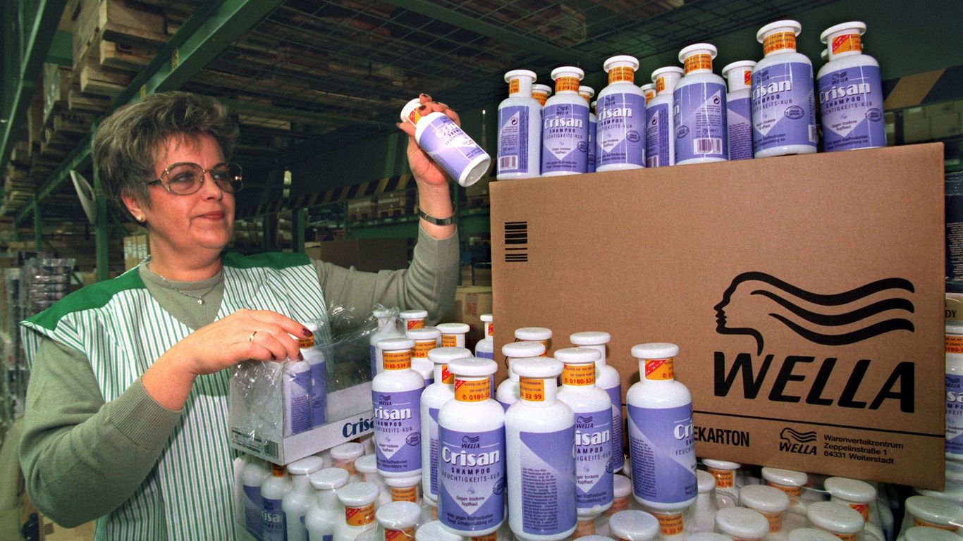 Coty plans for $1B pay day