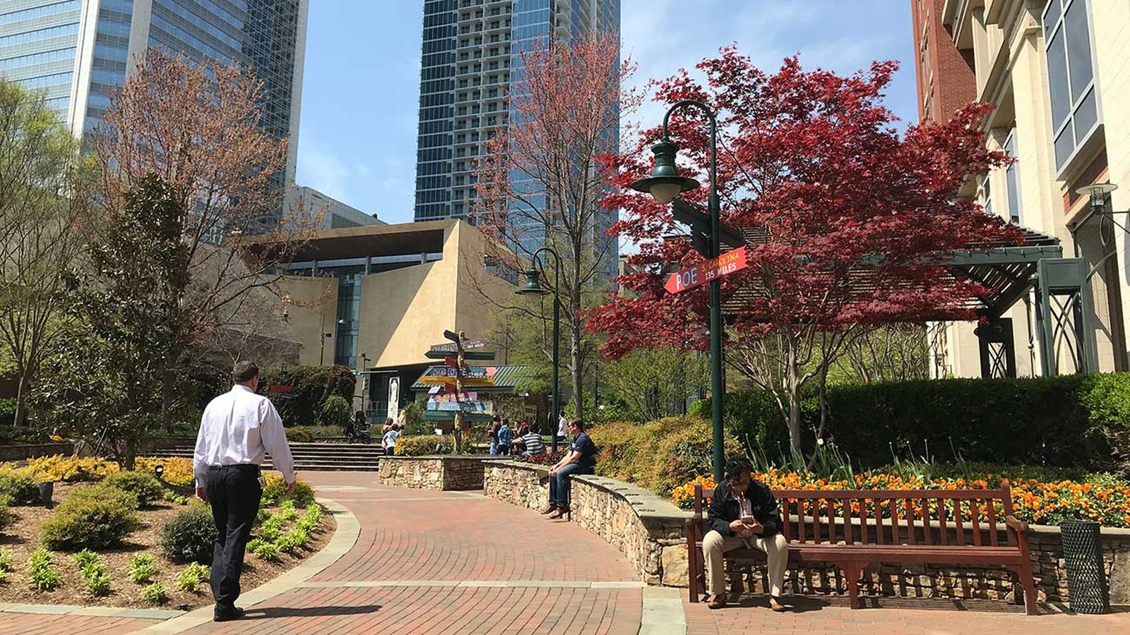 The Green has become Uptown’s smoking den - Axios Charlotte
