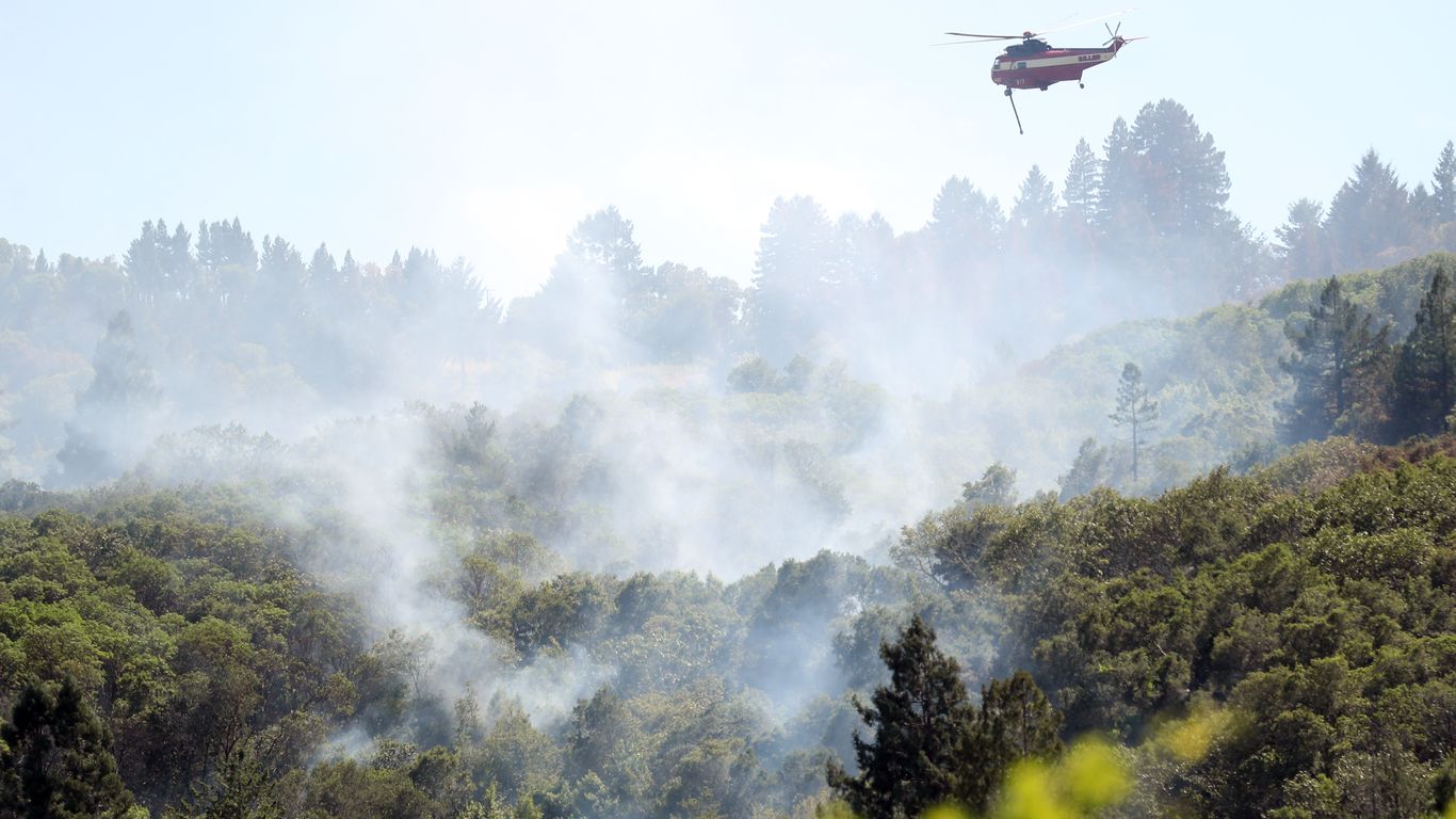 California, New Mexico fires spark evacuations, hit air quality