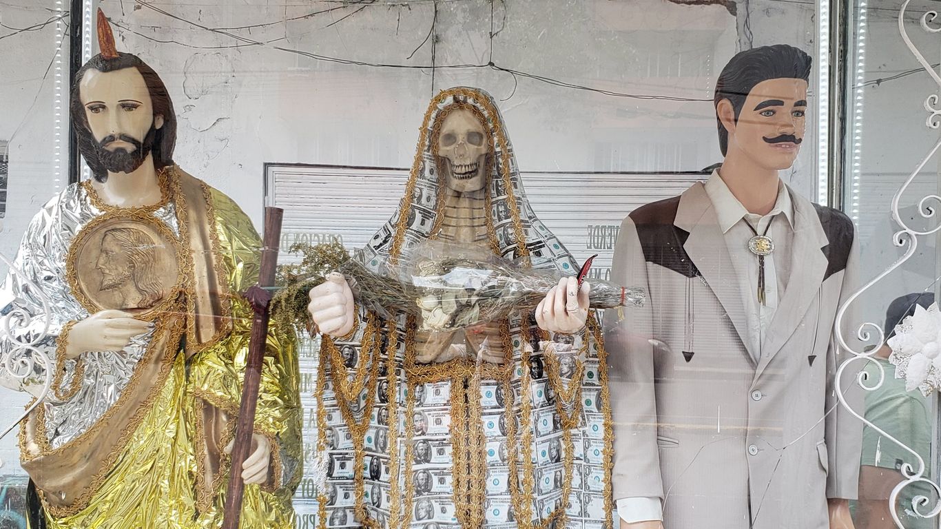 Unsanctioned saints to help with love and crime grow in popularity