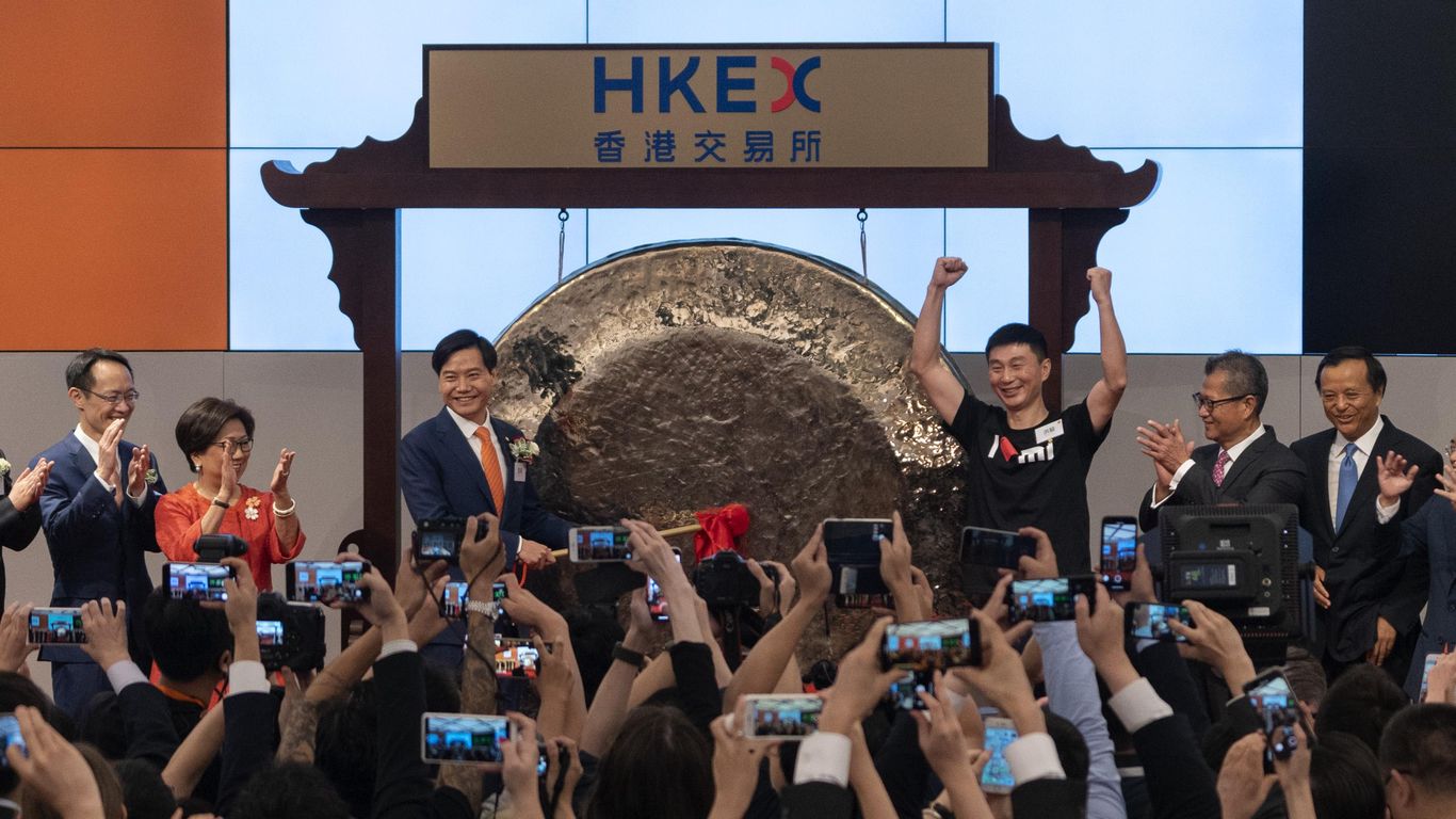 Xiaomi, a Chinese smartphone maker, flops in stock debut