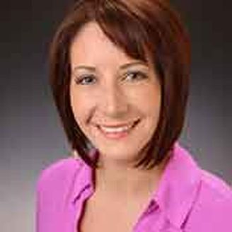 Holly Martin - Axios