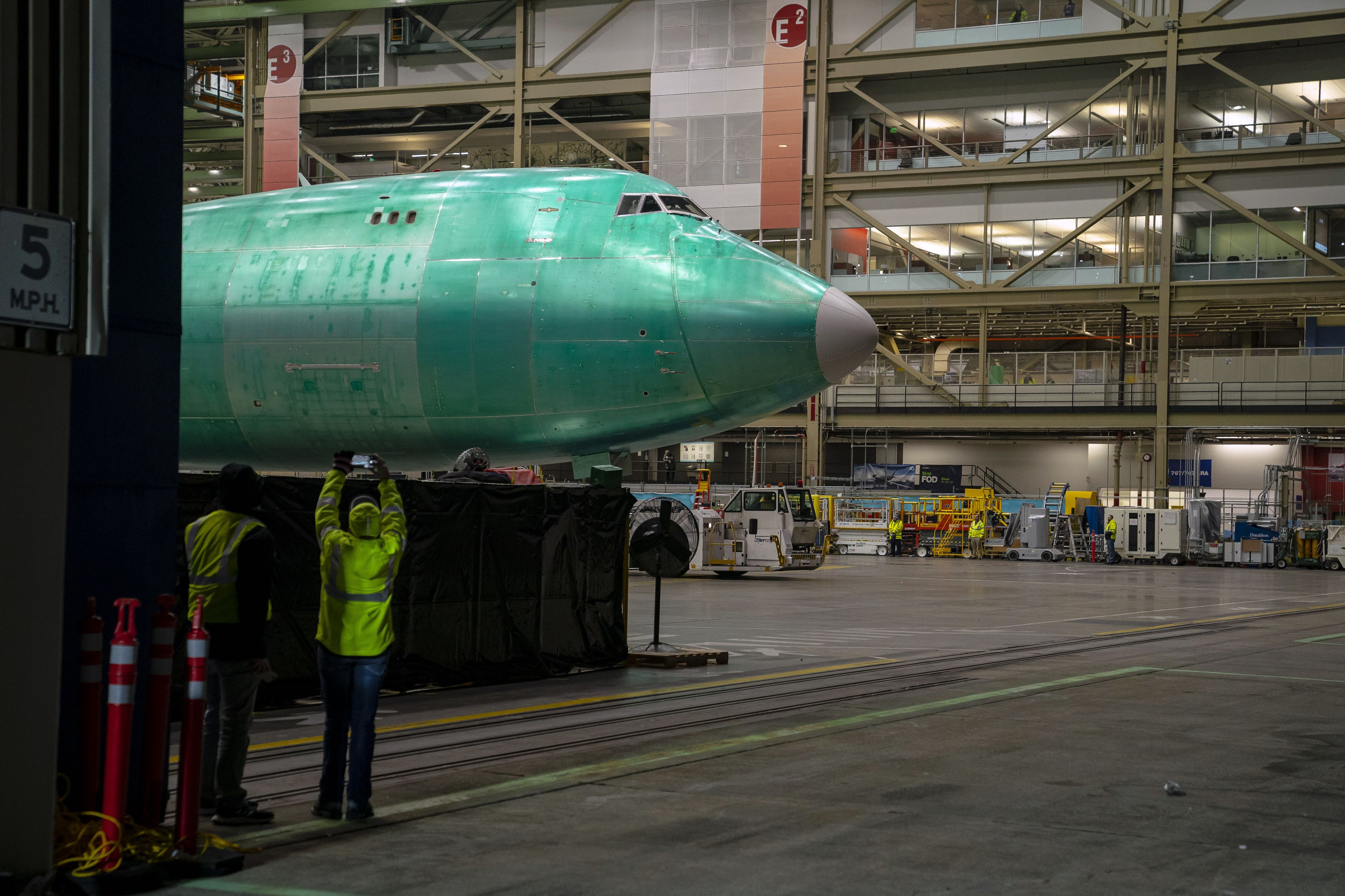 Boeing 747 to retire: Last jet leaves Washington factory