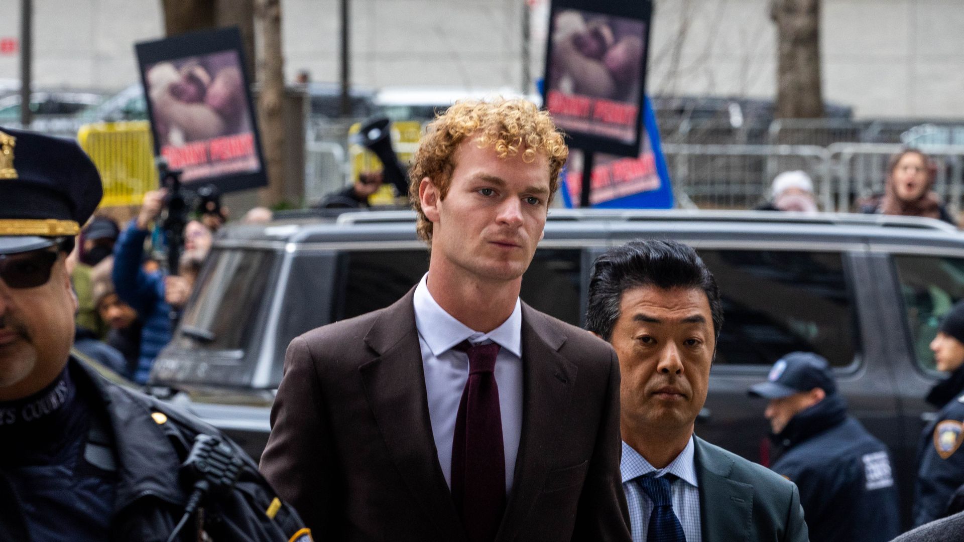 Daniel Penny Found Not Guilty In Jordan Neelys Chokehold Death In Nyc