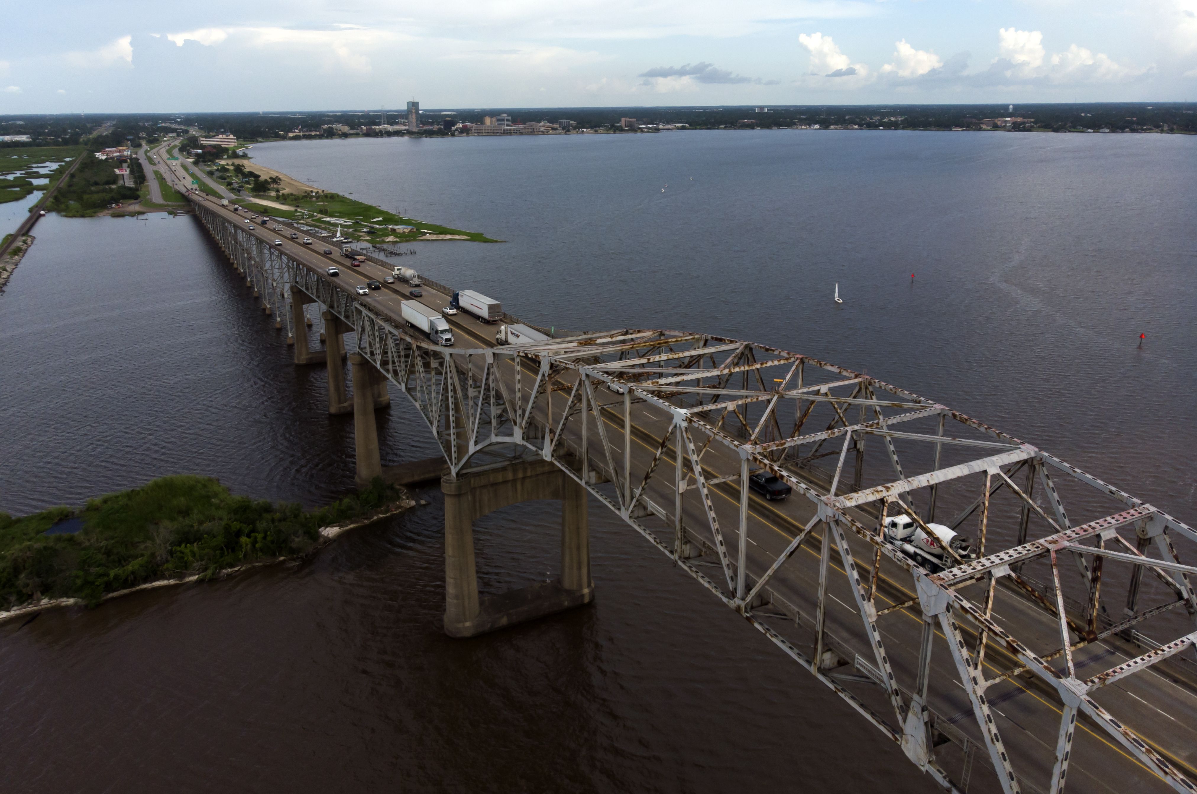 12% of Louisiana bridges are in poor condition - Axios New Orleans