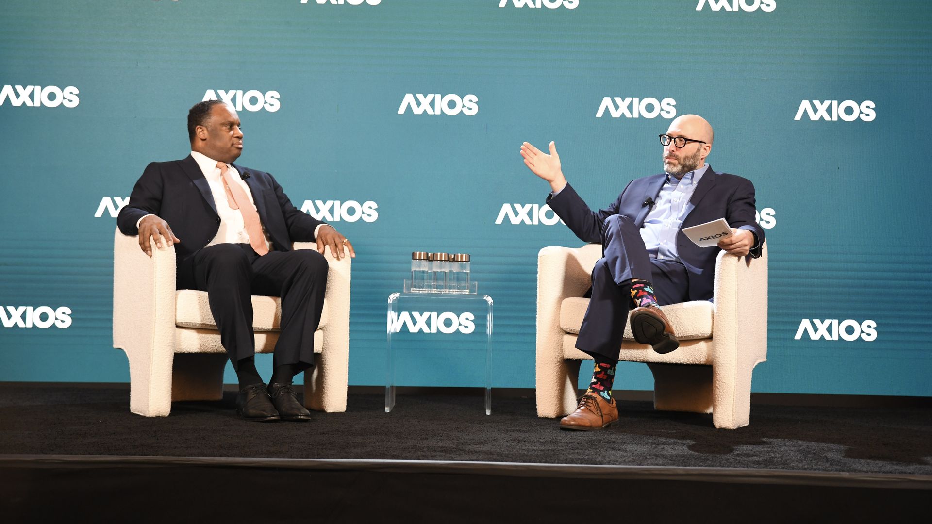 Rep. Jonathan Jackson condemns Pentagon for scrubbing DEI - Axios Chicago