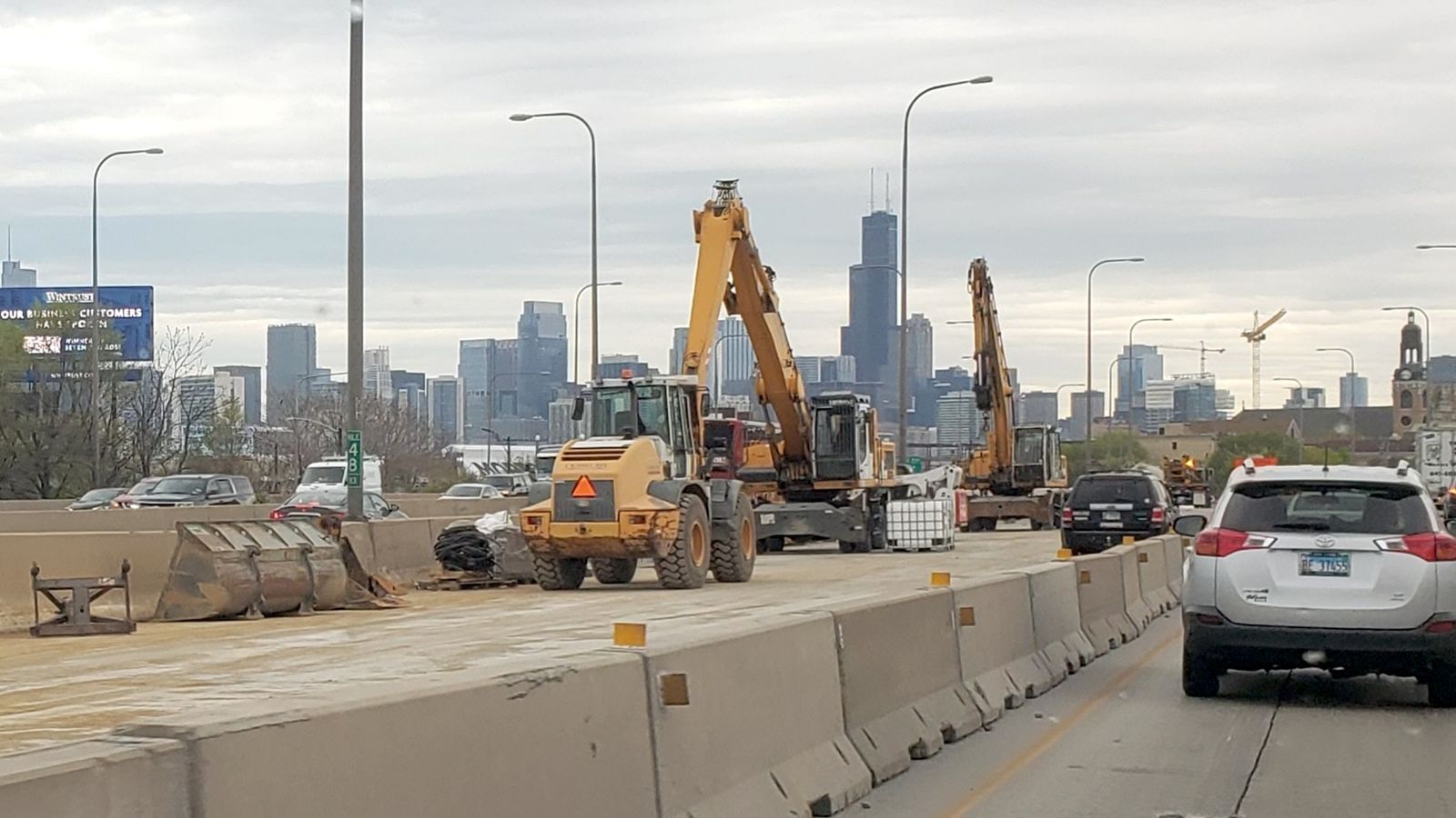 Kennedy Expressway lanes open as construction halts till spring - Axios ...