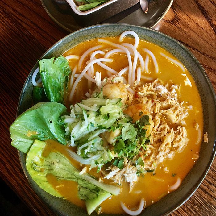 Now open: Team behind CO opens neighborhood gastropub named The Lucky ...