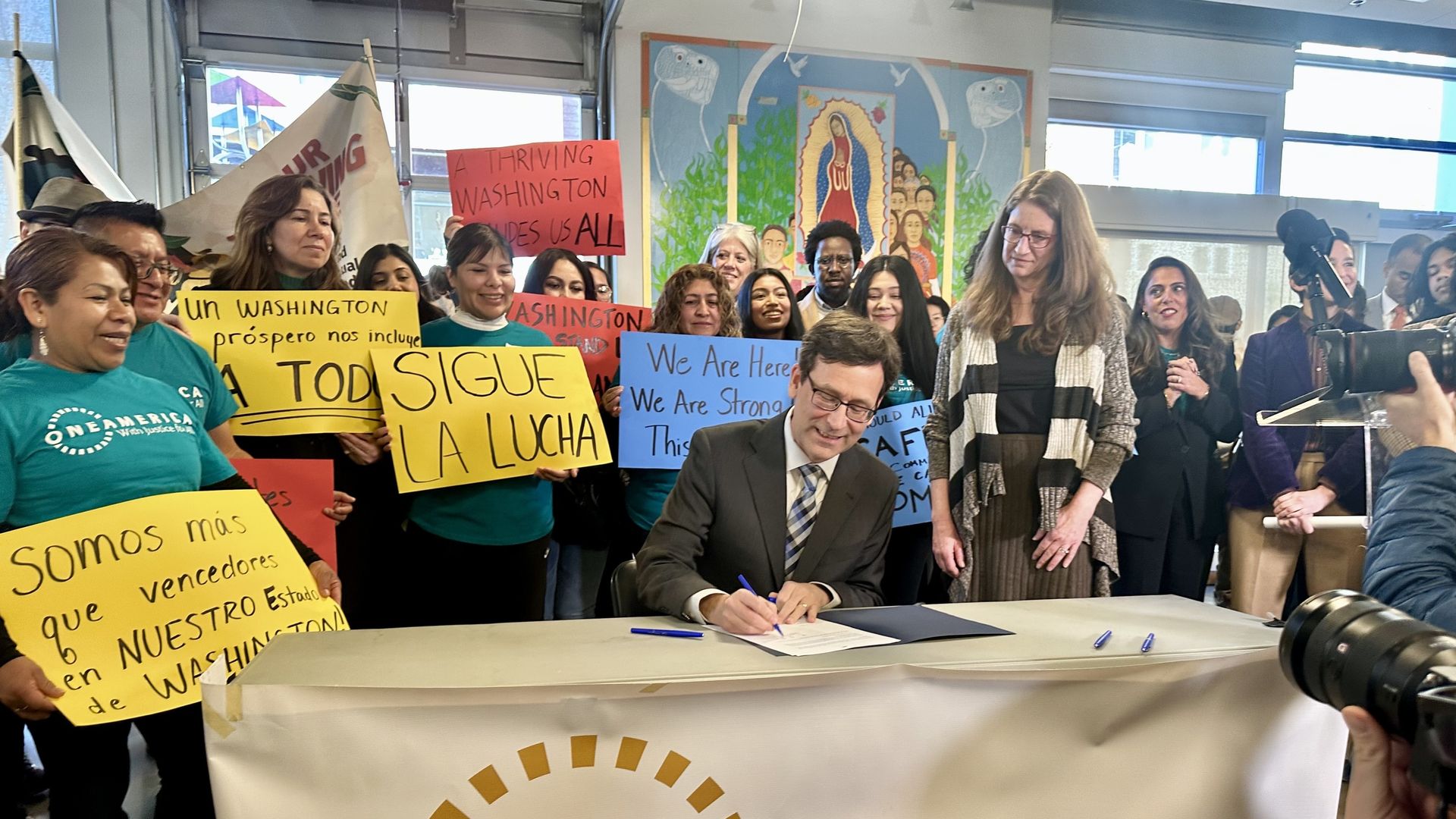 Washington state governor signs order preparing for mass deportations ...