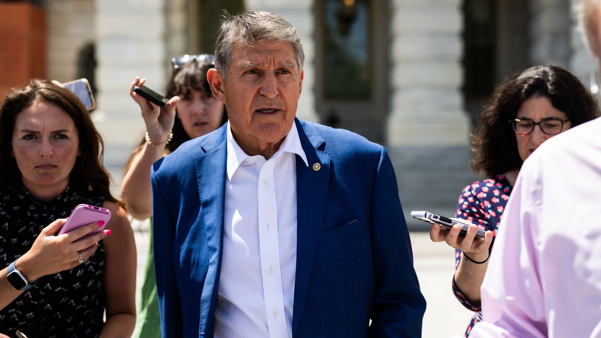 Manchin eyes presidential bid as Democrat