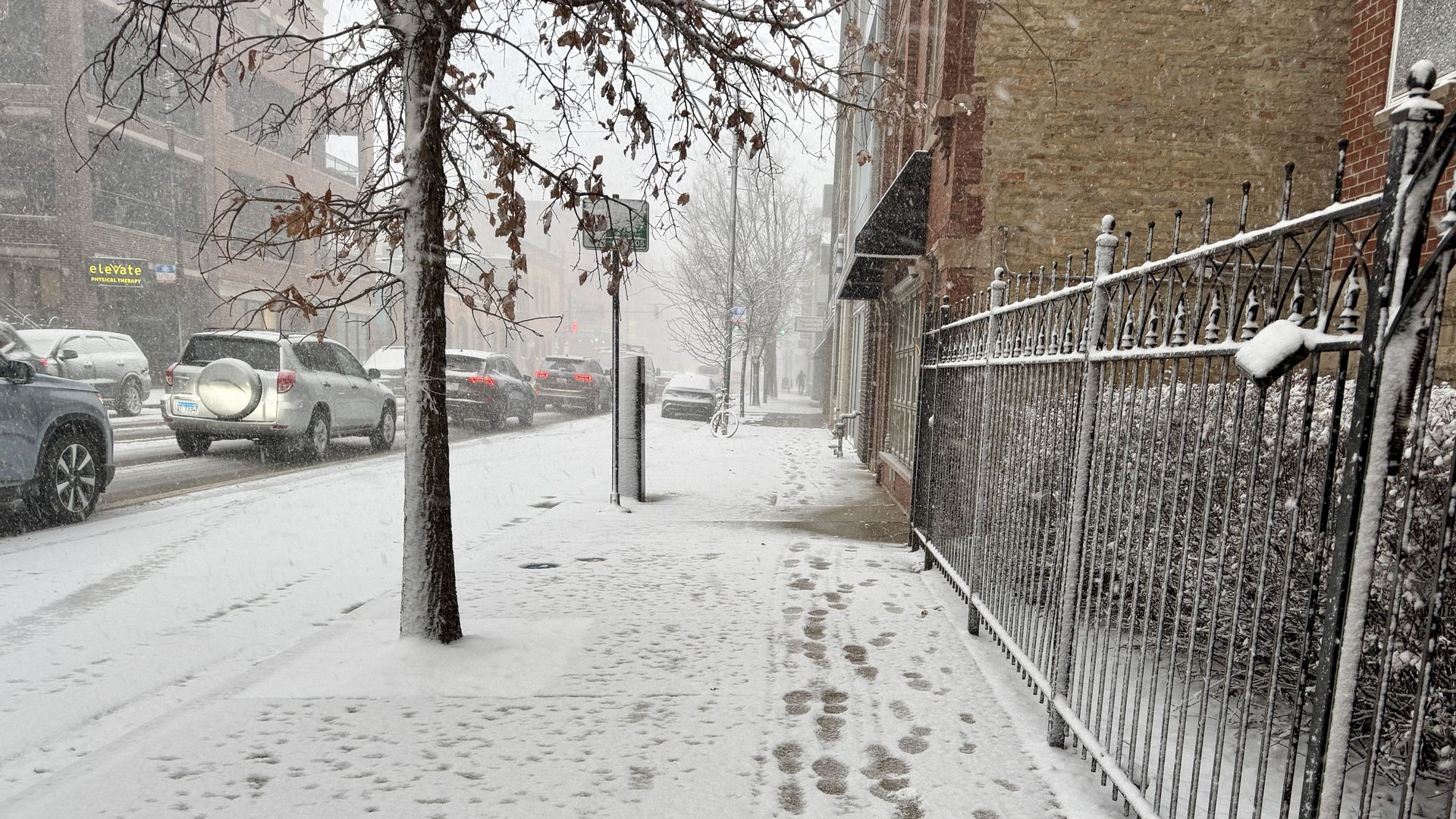Chicago snow shoveling rules: Fines up to $500 if sidewalks aren't ...
