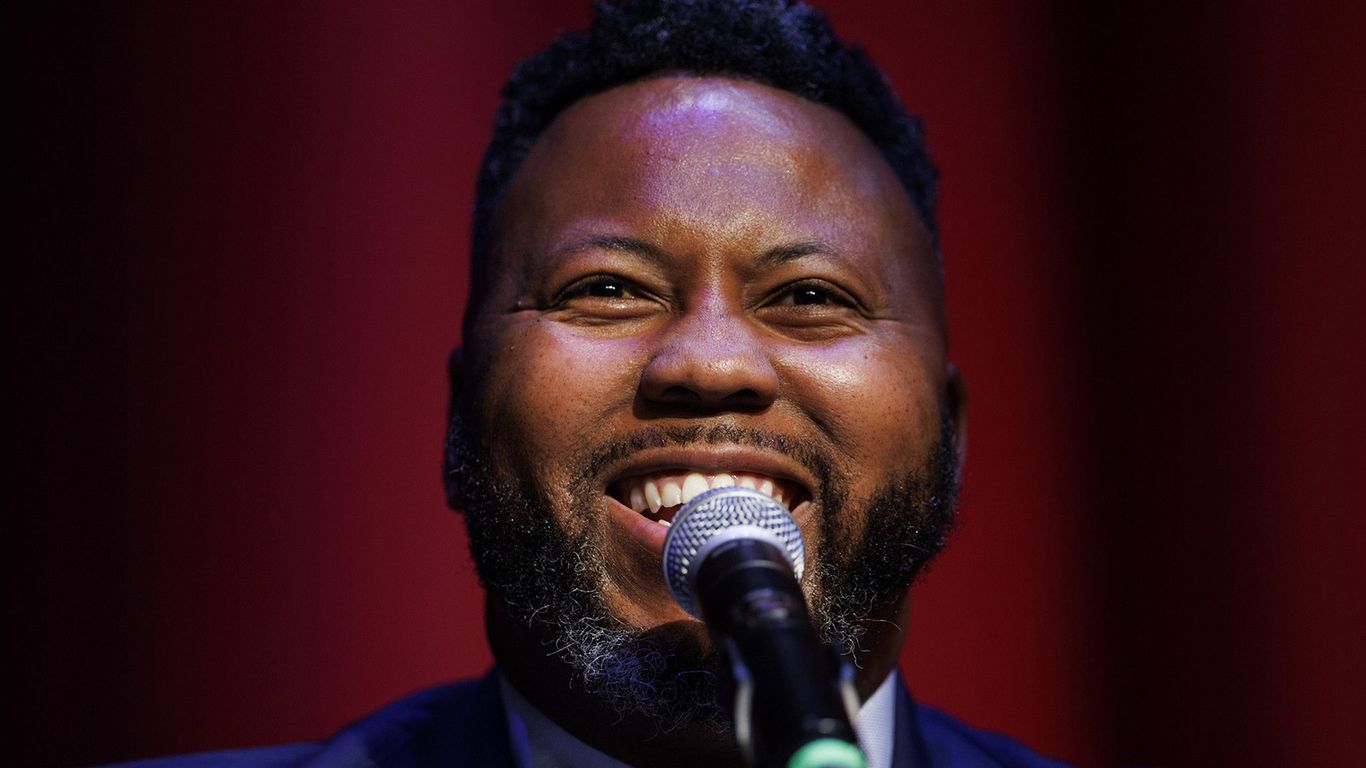 Meet Chicago's 2023 mayoral candidate Kambium "Kam" Buckner - Axios Chicago