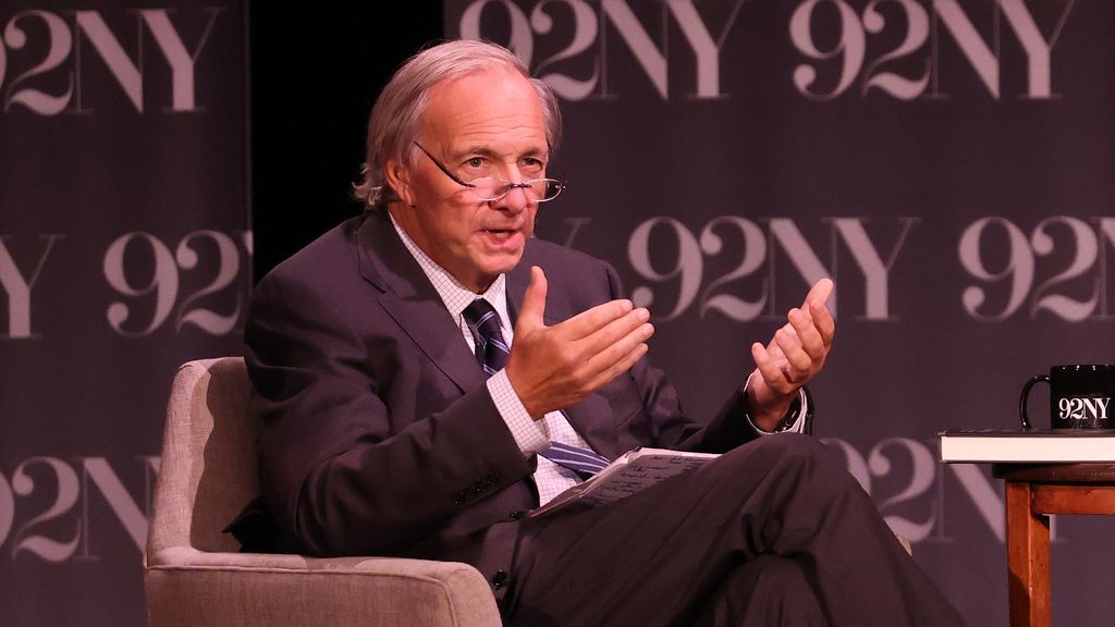 Ray Dalio relinquishes control of world's biggest hedge fund