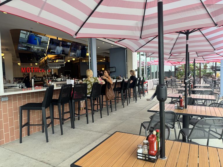 Mother's Comfort Food and Cocktails opens in Park Road Shopping Center ...