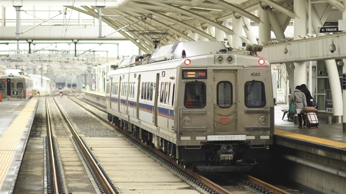 7 RTD candidates pledge new "commitment to riders" - Axios Denver