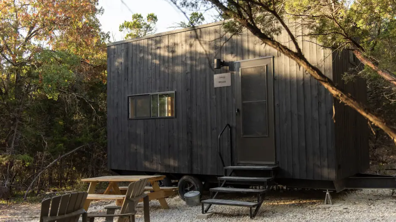 The most popular Airbnb listings in Central Texas, according to ...